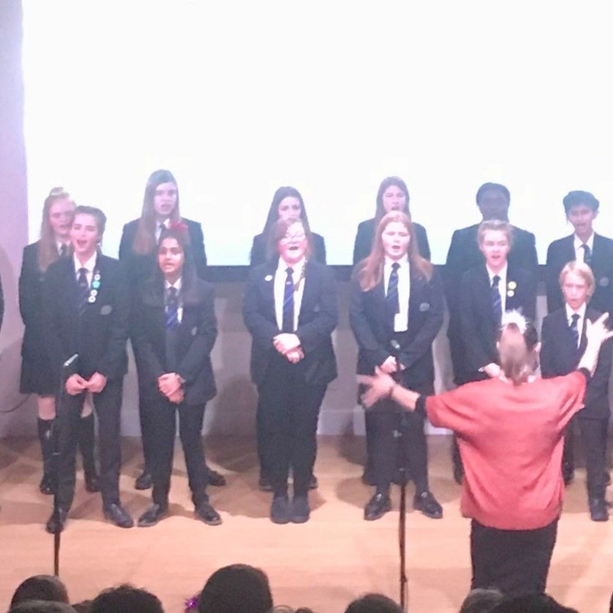 CHRISTMAS CONCERT - Sir Christopher Hatton Academy